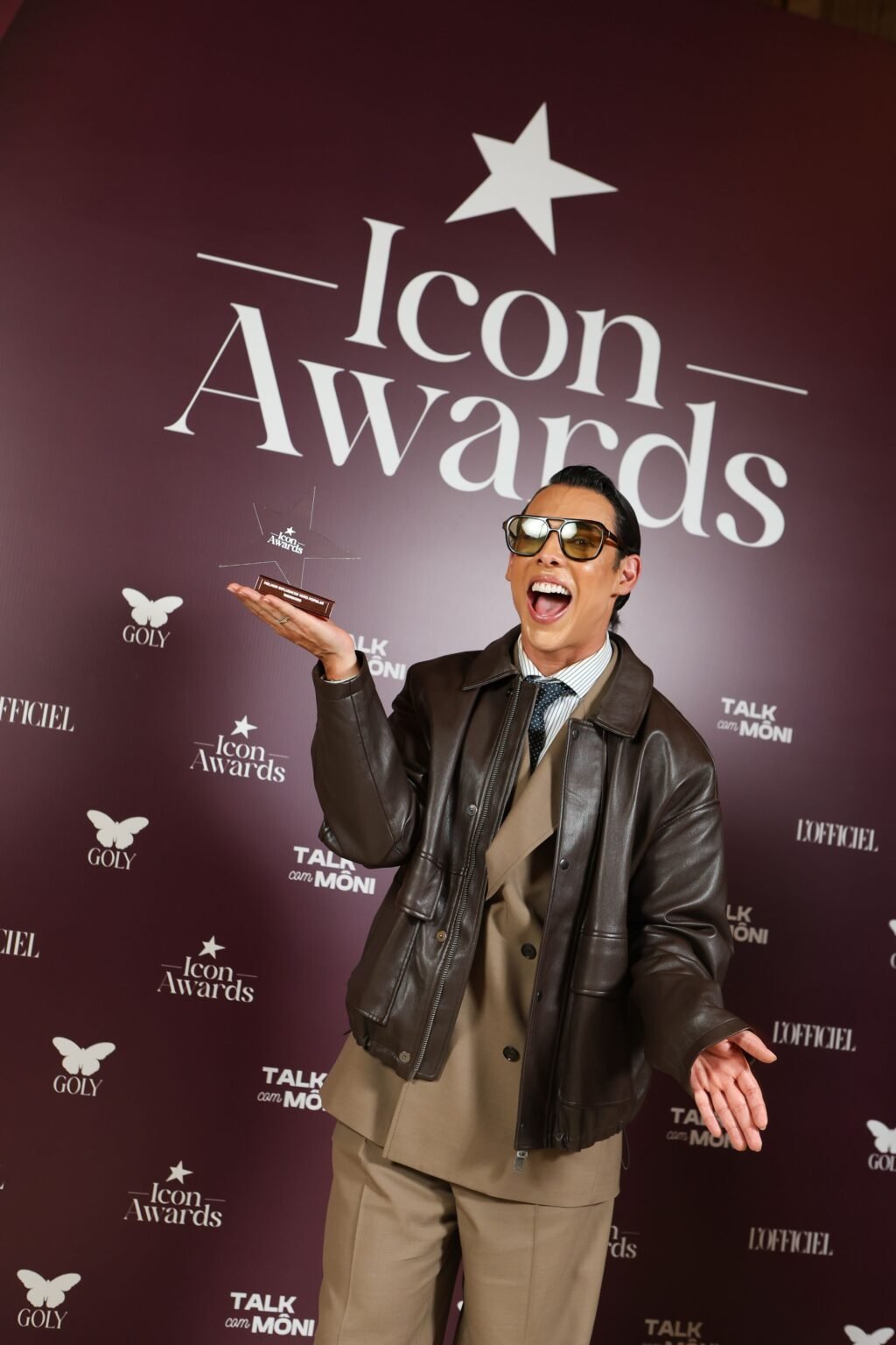Theodoro vence Icon Awards e se consagra como Melhor Influencer do ...